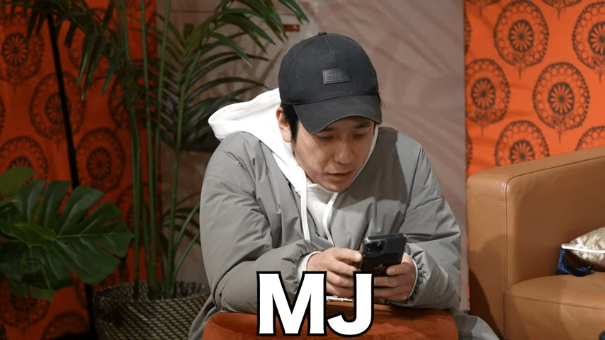 (4ページ目) 二宮和也と“MJ登録”松本潤「嵐の生電話」が沸騰 電撃婚時は不仲説も…“SMAPの絶望”のなか見せた国民的グループの親密｜ニュース｜ピンズバNEWS